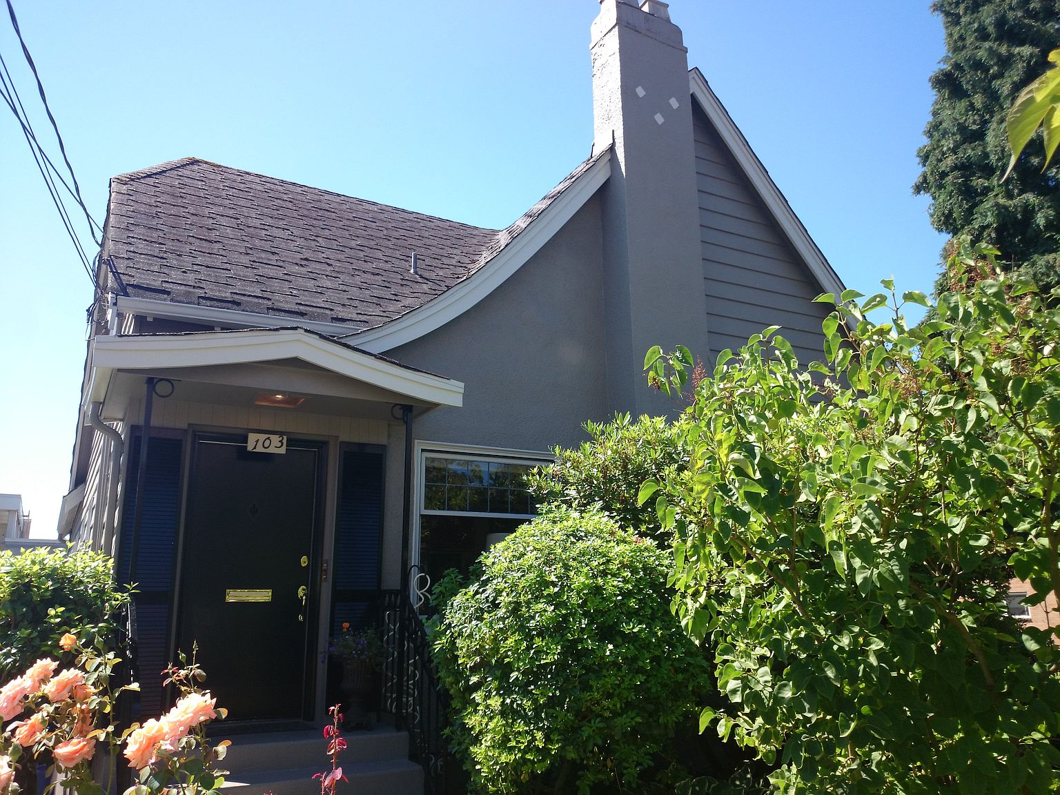 103 Aloha St, Seattle, WA 98109 | Zillow