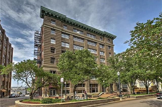 712 Broadway Blvd #303, Kansas City, MO 64105 | Zillow