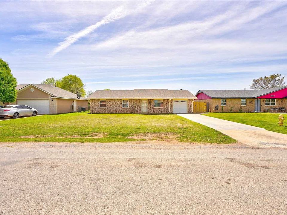 904 W E Ave, Cache, OK 73527 | Zillow