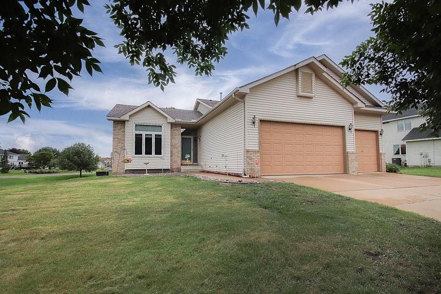 13778 Hill Place Dr, Rogers, MN 55374 | MLS #6418595 | Zillow
