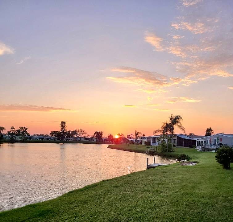 8103 Lake View Dr S, Ellenton, FL 34222 | Zillow