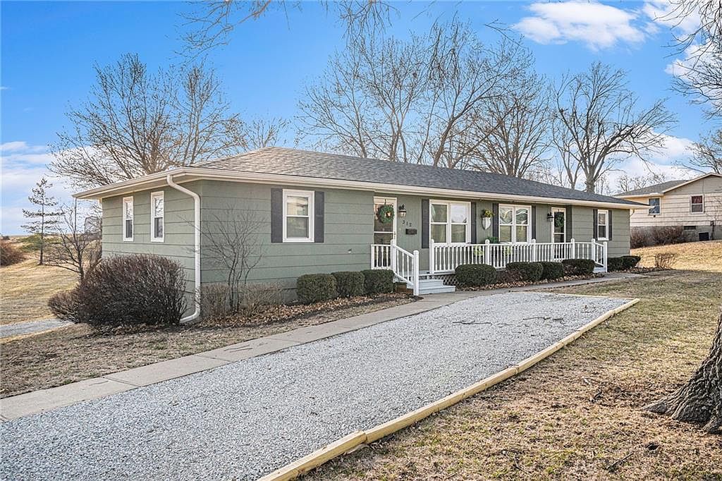 312 S Us Highway 169, Gower, MO 64454 | Zillow