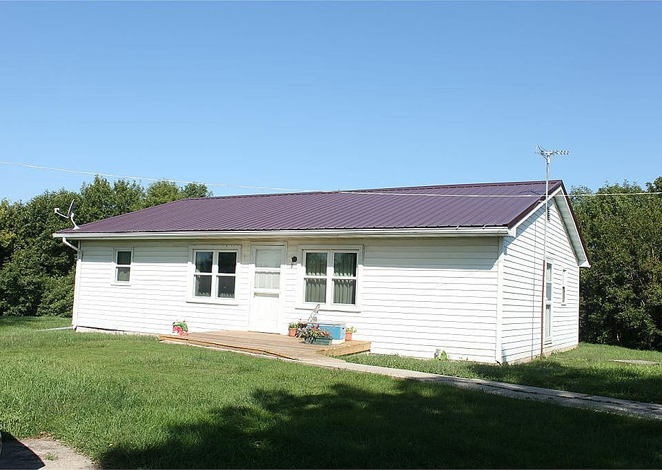 3052 Rose Ave, Menlo, IA 50164 | Zillow