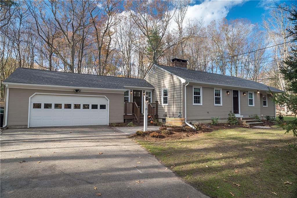 15 Colonial Rd, Scituate, RI 02857 | Zillow