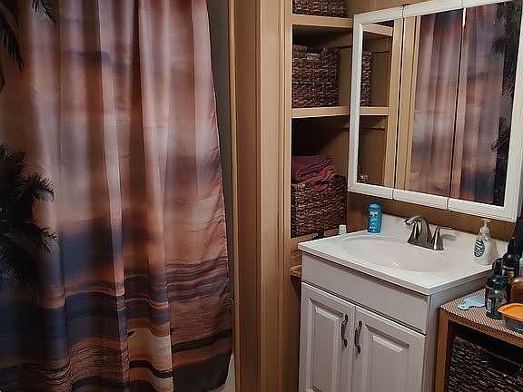 1610 W Bay Dr #34, Largo, FL 33770 | Zillow