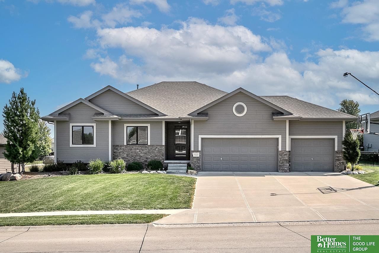 9223 S 71st Ave, Papillion, NE 68133 | Zillow