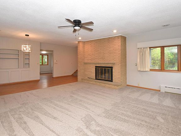 2607 Spring STREET, Racine, WI 53405 | MLS #1874711 | Zillow