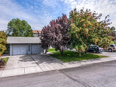 p2000 - 2000 NE Patterson Cir Bend OR | Zillow