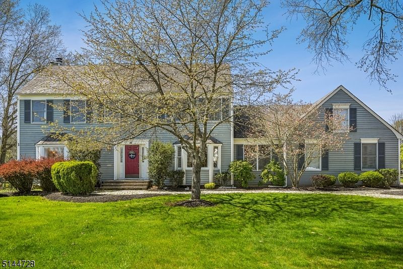 10 Fawn Dr, Belle Mead, NJ 08502 | Zillow