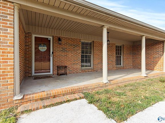 2206 Saint Andrews St SW, Decatur, AL 35603 | MLS #21870934 | Zillow