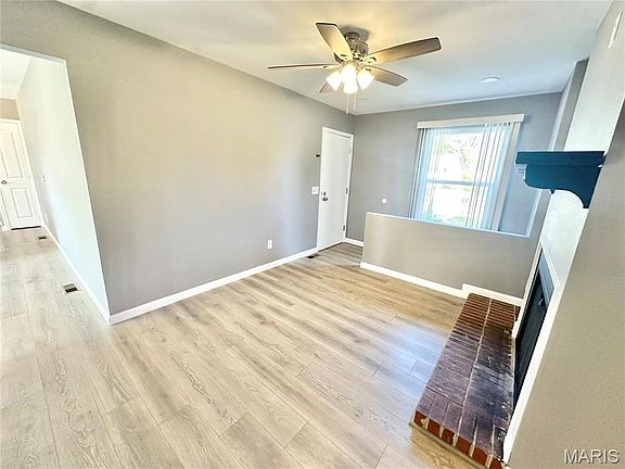 2944 Advance Dr, Florissant, MO 63031 | Zillow