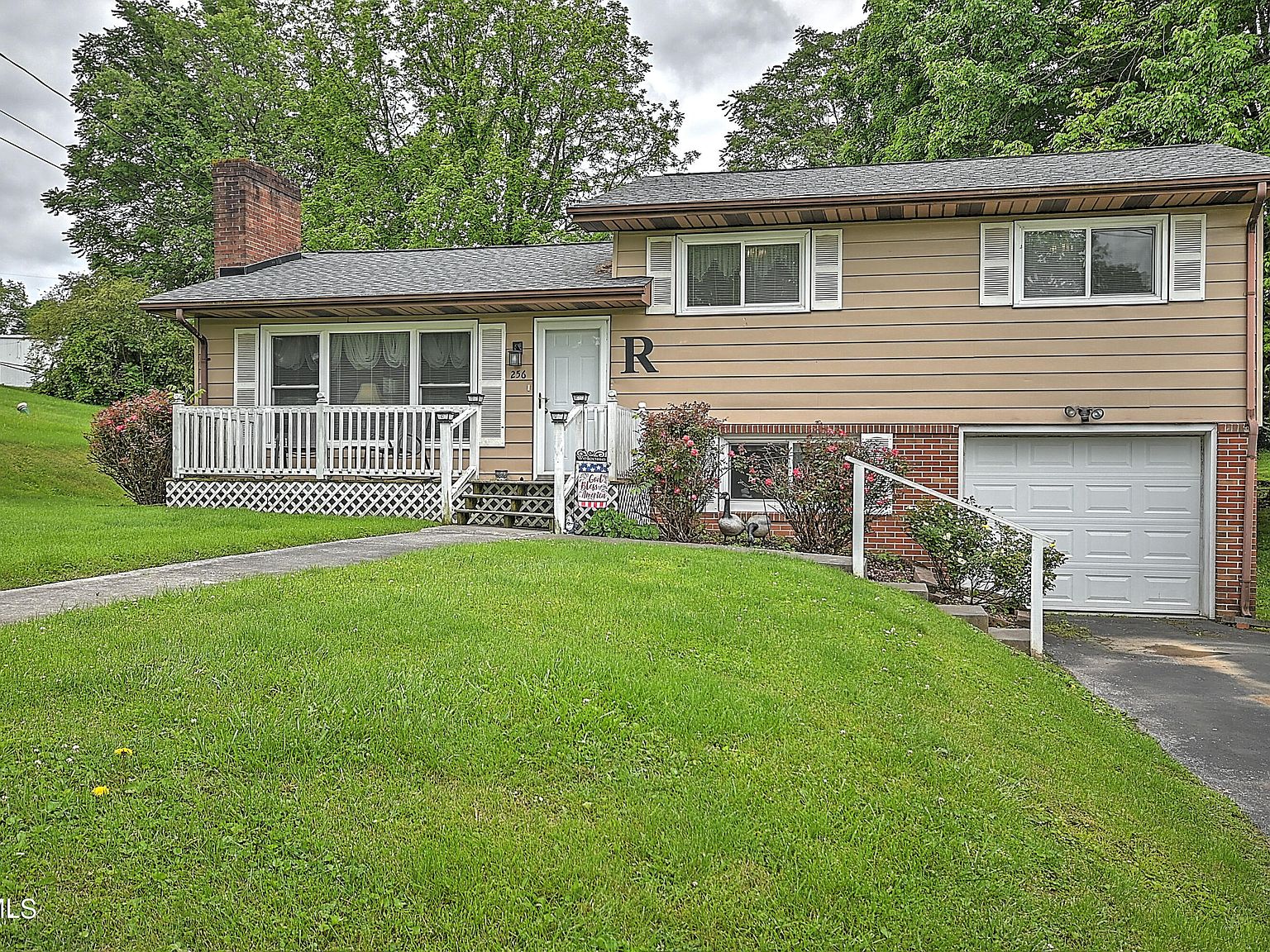 256 Robin Cir, Bristol, VA 24202 | Zillow