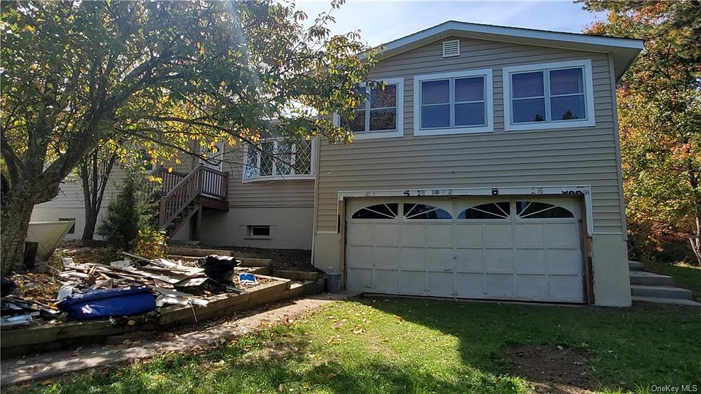 47 Bruyn Avenue, Pine Bush, NY 12566 | Zillow