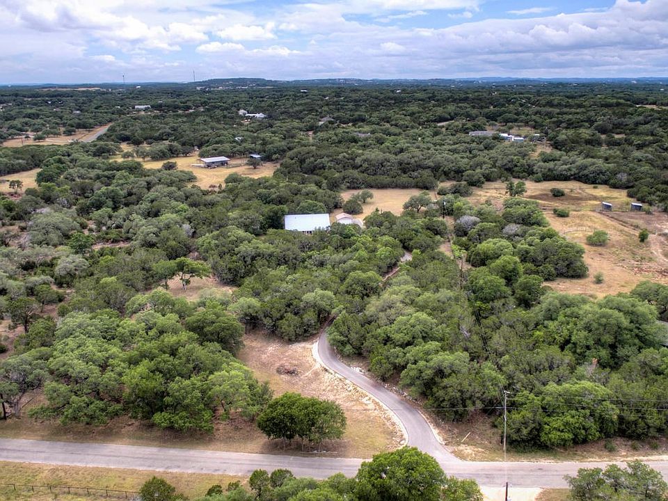 323 Fuller Dr, Bergheim, TX 78004 | Zillow