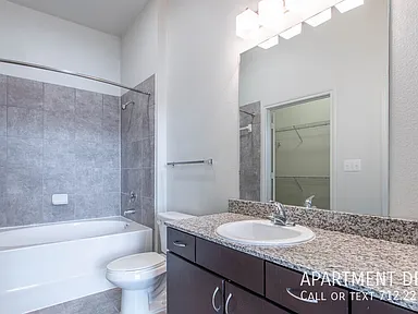 8706 S Main St Houston TX | Zillow