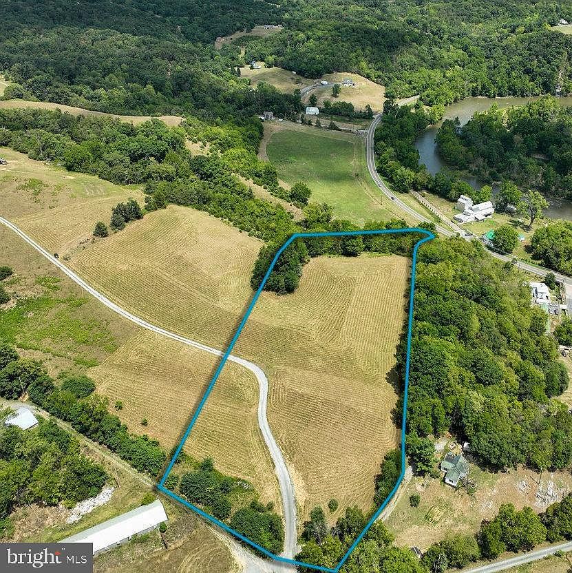 8 Galloway Spring Ln, Shenandoah, VA 22849 | Zillow