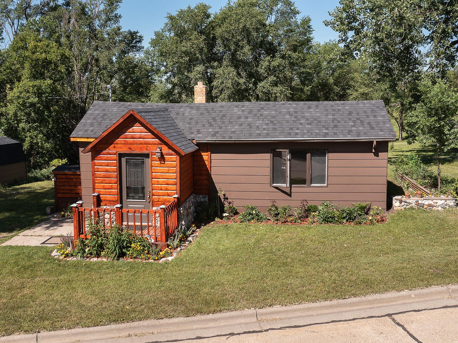 708 Northgate Rd, Washburn, ND 58577 | Zillow