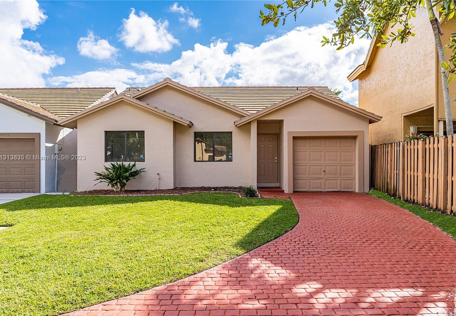 14876 SW 96th Ter, Miami, FL 33196 | MLS #A11313835 | Zillow