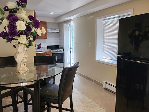 18 Crestvale Ter #B, Yonkers, NY 10710 | Zillow