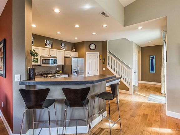 19569 Lost Lake Dr #1, Bend, OR 97702 | Zillow