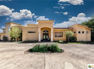 219 CHAMPIONS RIDGE, Spring Branch, TX 78070 | MLS #1802633 | Zillow