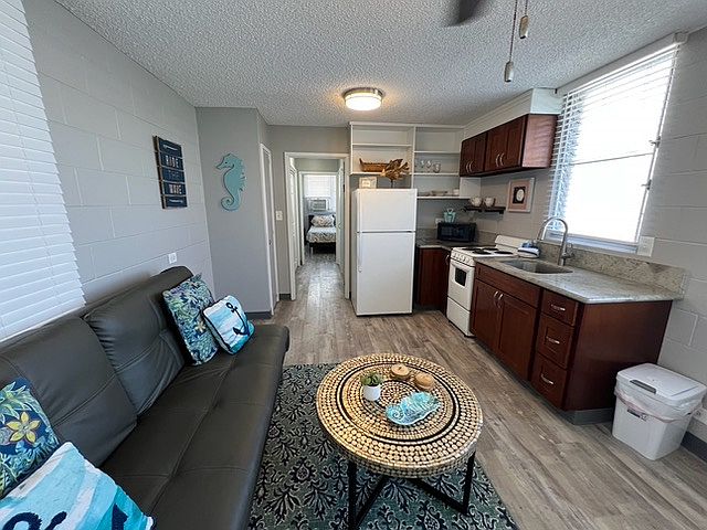 755 Isenberg St #304, Honolulu, HI 96826 | Zillow