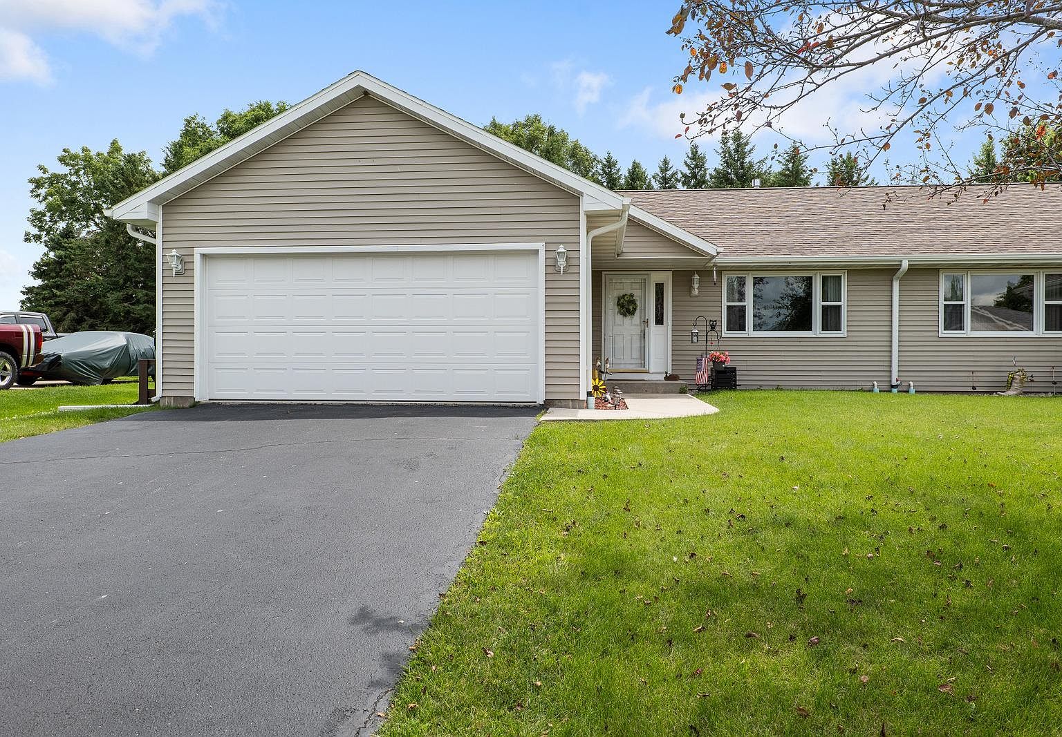 1519 Falcon Way #1, Sheboygan Falls, WI 53085 | Zillow