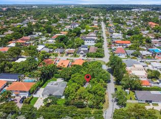 4 Grove Isle Dr, Miami, FL 33133 | MLS #A11718337 | Zillow