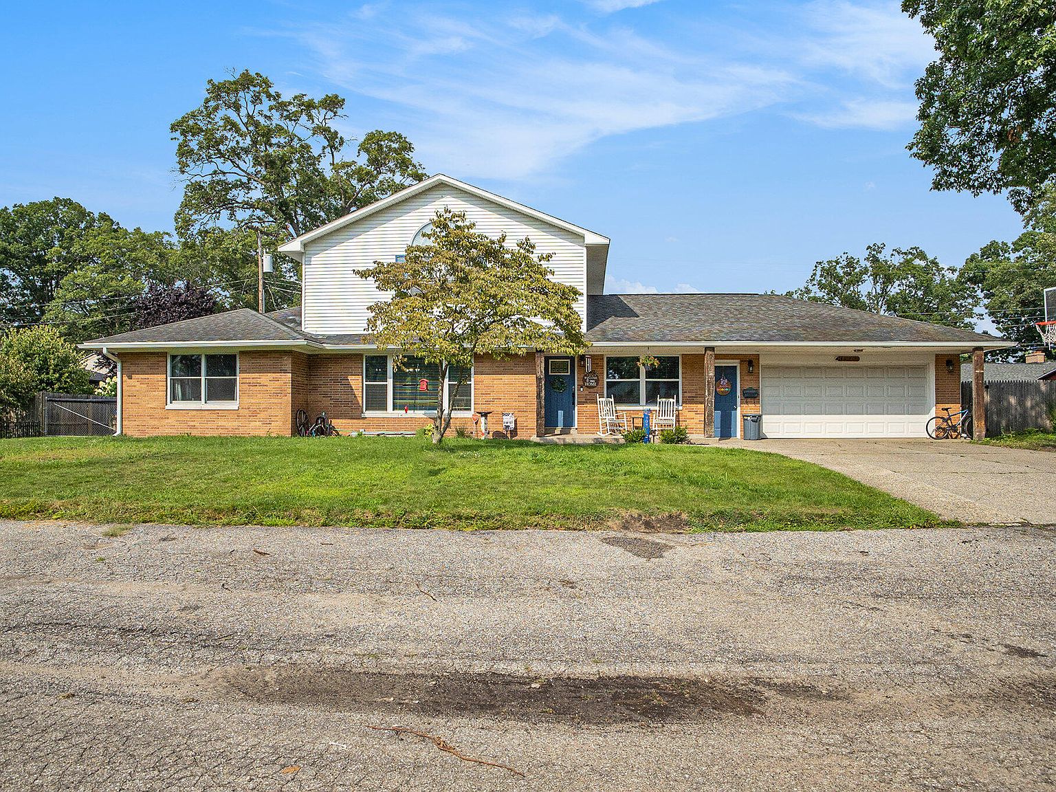 622 Pinewood Rd, Muskegon, MI 49445 | MLS #24040464 | Zillow