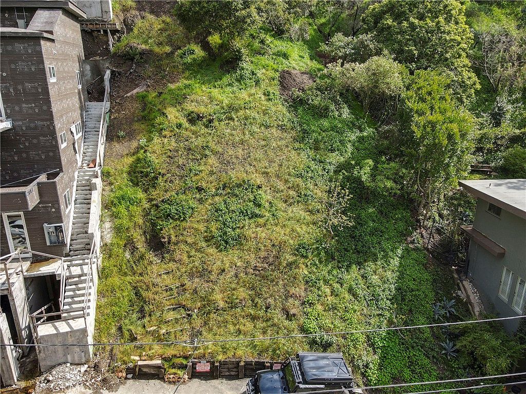 9814 Portola Dr #24, Beverly Hills, CA 90210 | MLS #SB24058724 | Zillow