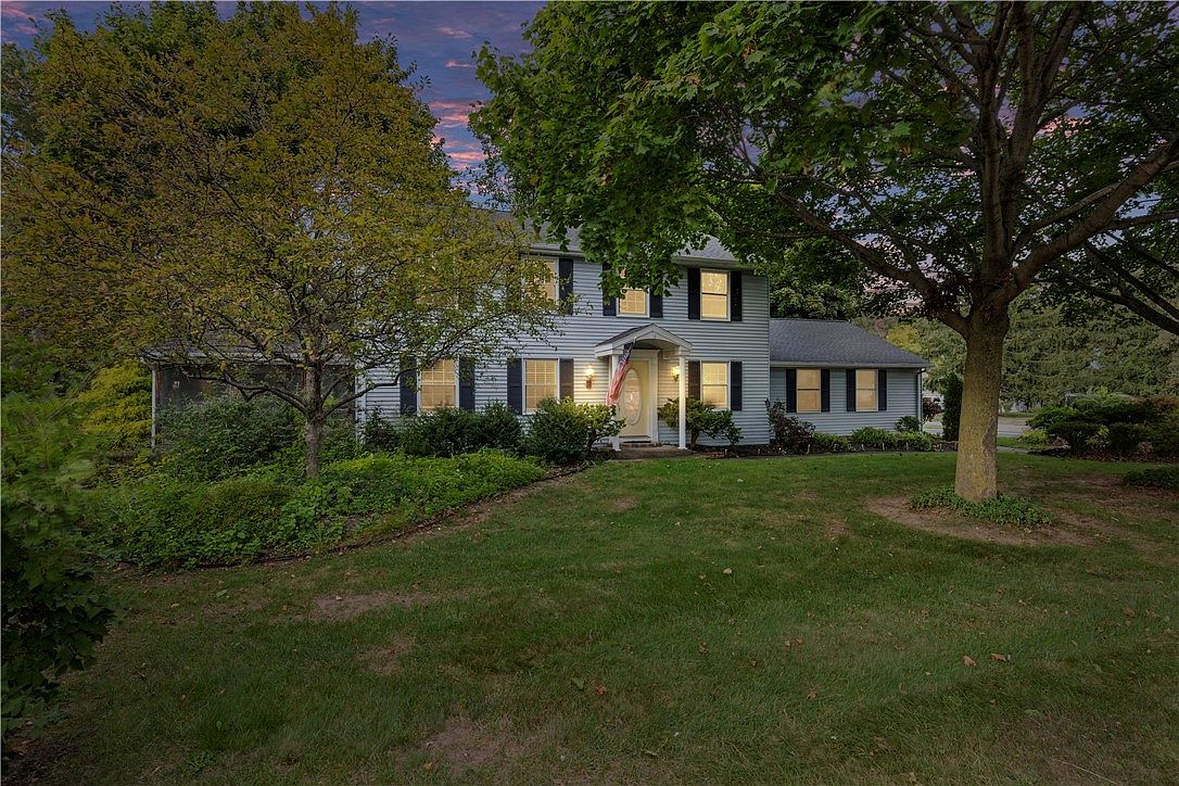 5 Stoney Path Ln, Rochester, NY 14626 | Zillow