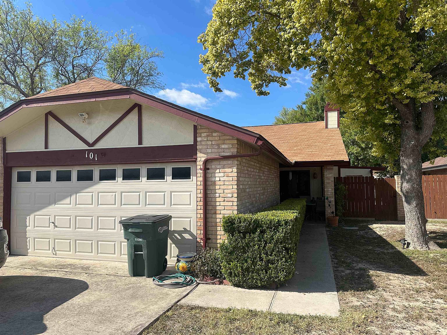 101 Garden Crest Cir, Del Rio, TX 78840 | Zillow