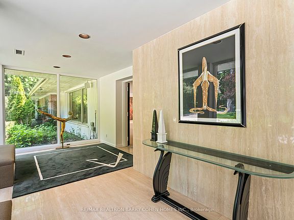 50 Park Lane Cir, Toronto, ON M3C 2N2 | MLS #C11935415 | Zillow