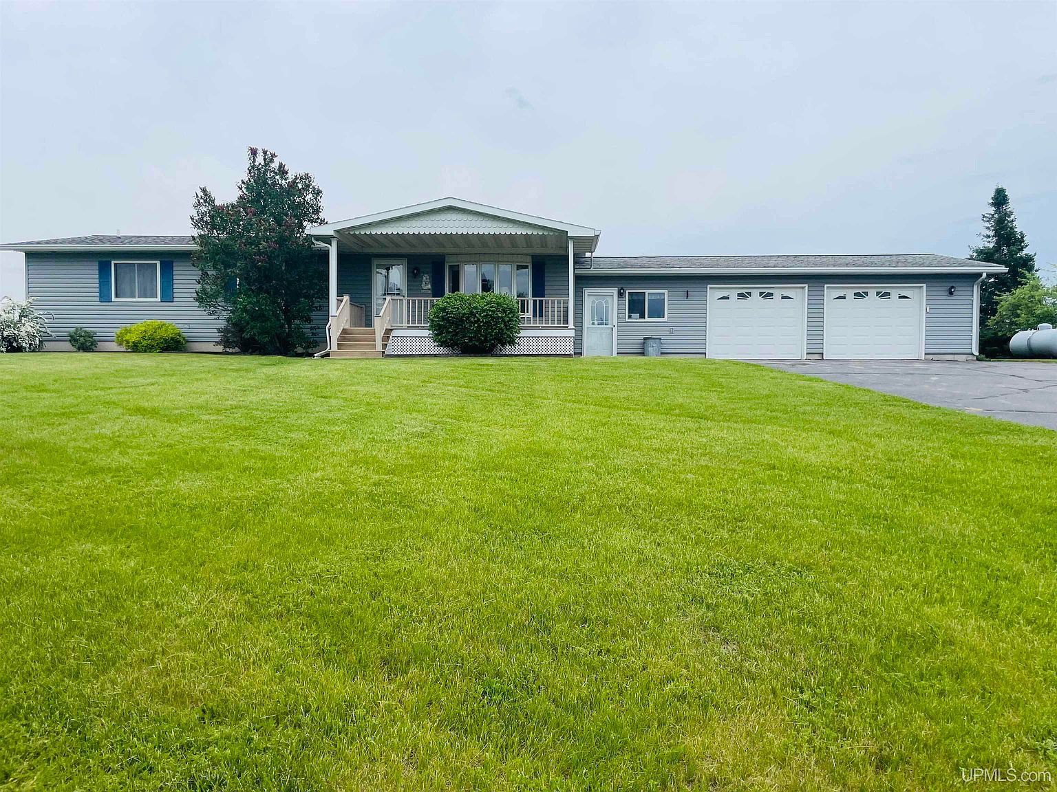 12156 N M #1, Daggett, MI 49821 | Zillow