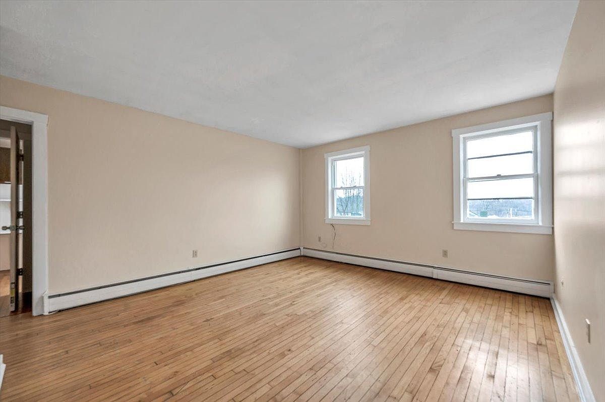 182 Prospect St #2, Norwich, CT 06360 | Zillow