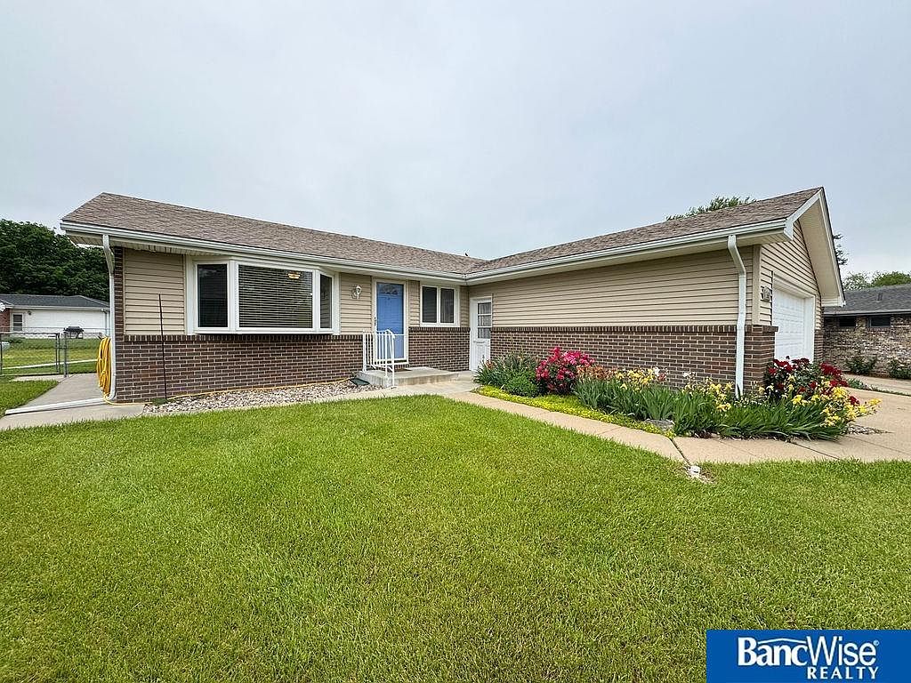 1631 Denby Pl, Lincoln, NE 68505 | Zillow