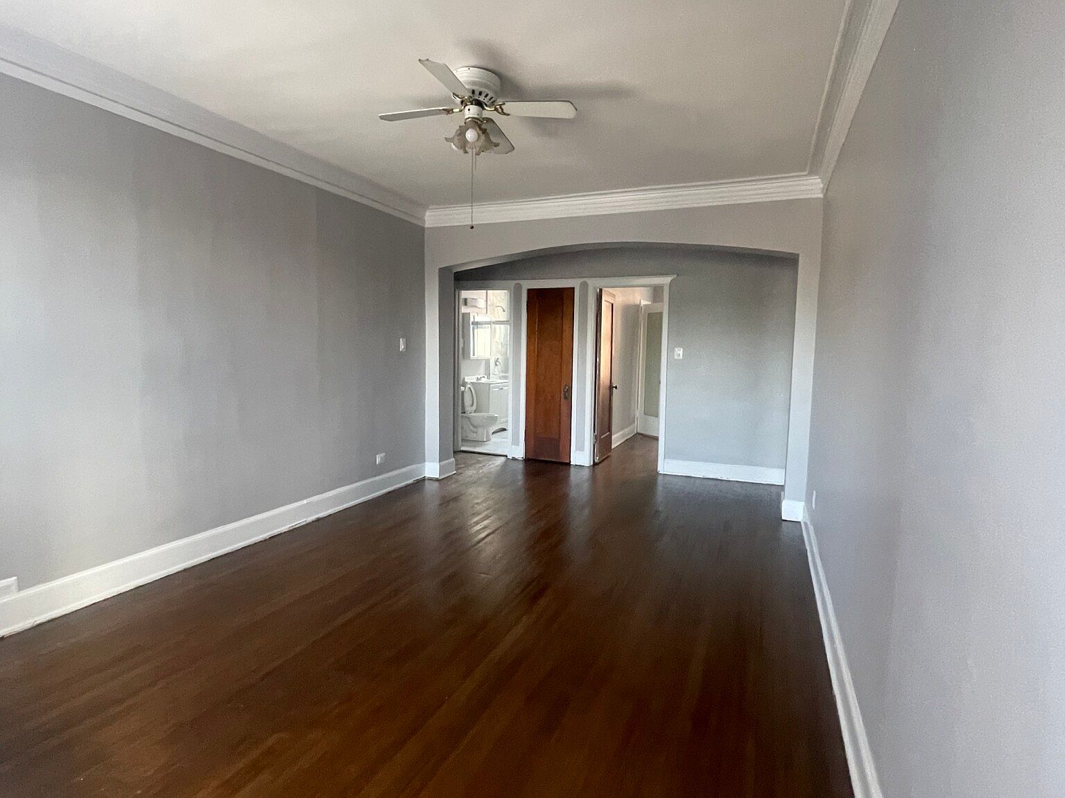 2055 W Touhy Ave APT 2, Chicago, IL 60645 | Zillow