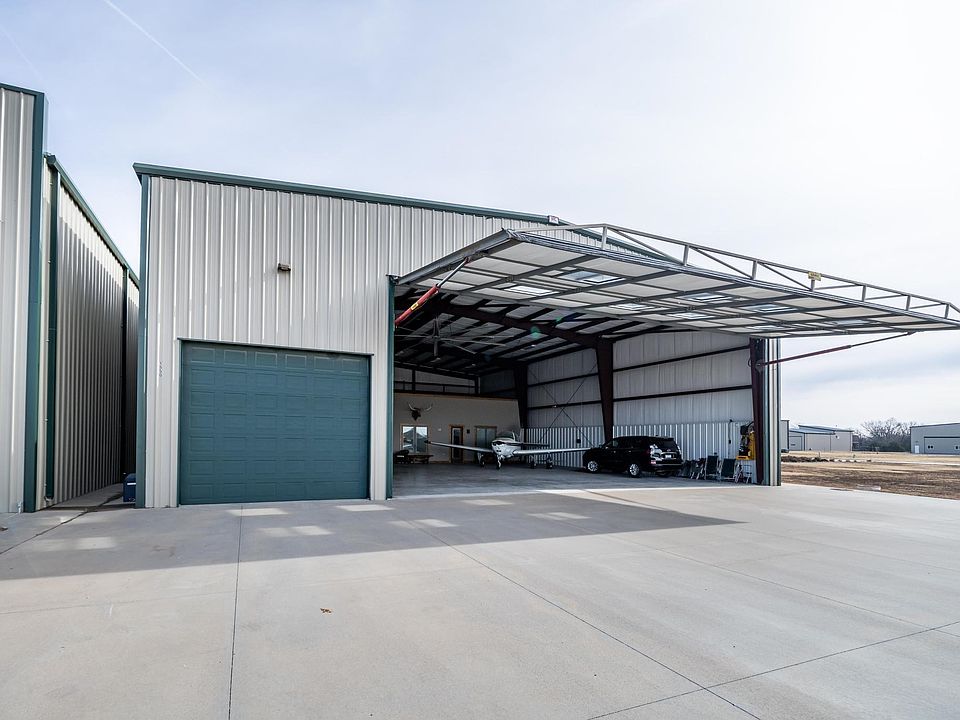 1550 S Aviator Ln, Benton, KS 67017 | Zillow