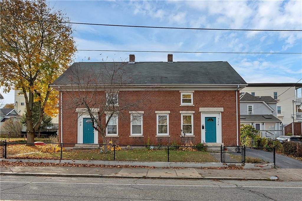 708 N Main St, Woonsocket, RI 02895 | Zillow