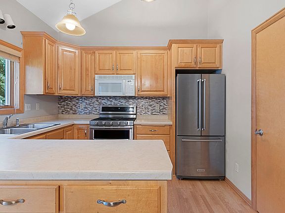 1652 Remington Ridge Way, De Pere, WI 54115 | MLS #50299027 | Zillow