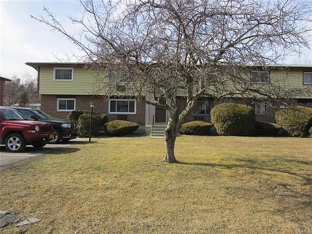 801 Parr Meadow Dr, Newburgh, NY 12550 | Zillow