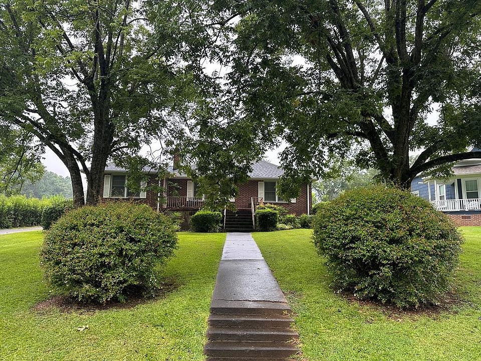 75 S Greenwood Ave, Ware Shoals, SC 29692 | Zillow