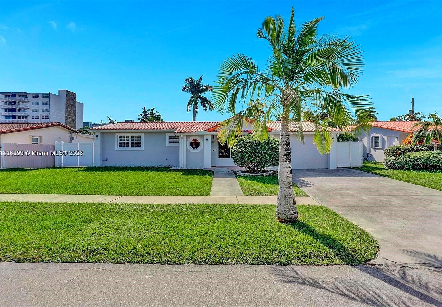 1116 NE 5th St, Hallandale Beach, FL 33009 | Zillow