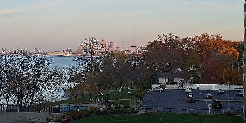 11820 Edgewater Dr, Lakewood, OH 44107 | Zillow