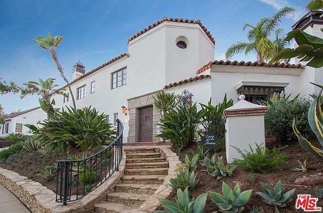 10571 Wyton Dr, Los Angeles, CA 90024 | Zillow