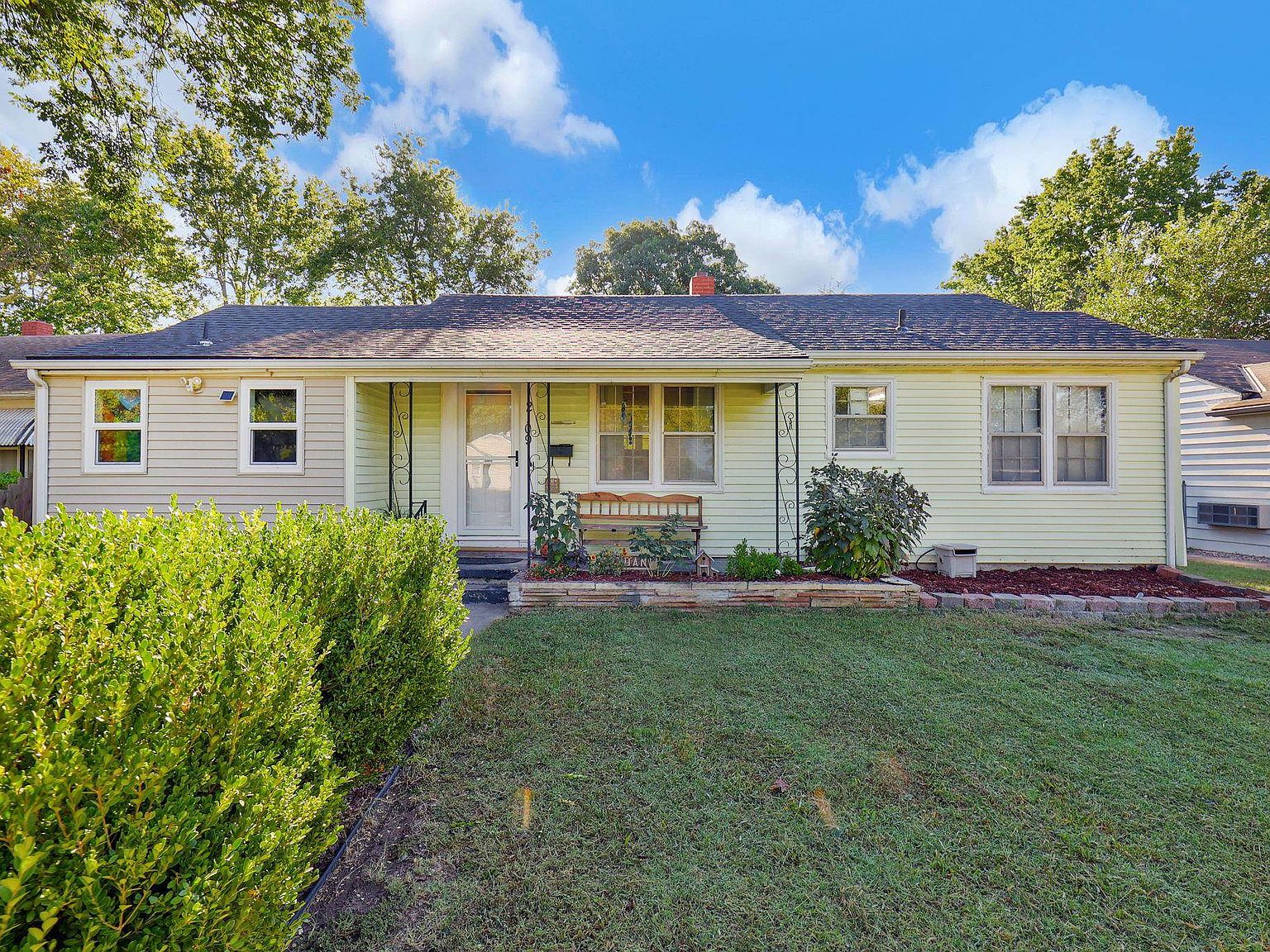 2109 E Menlo Dr, Wichita, KS 67211 | Zillow