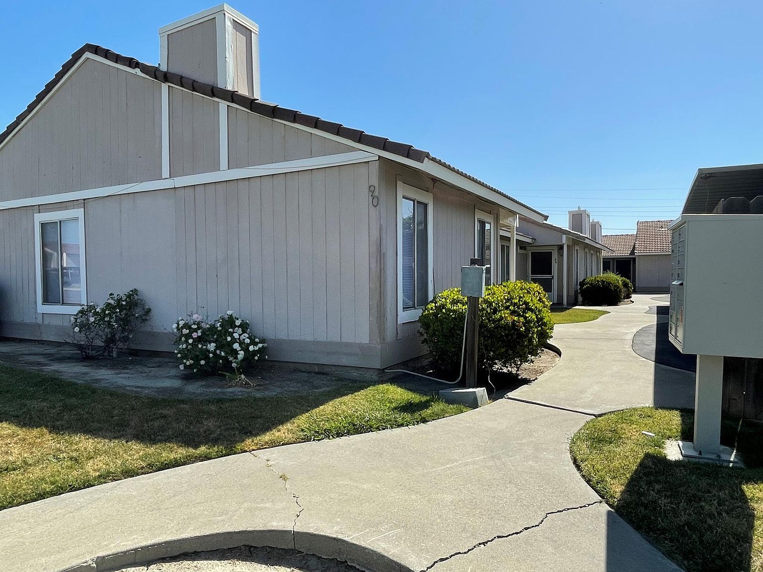 90 N 19th Ave, Lemoore, CA 93245 | Zillow