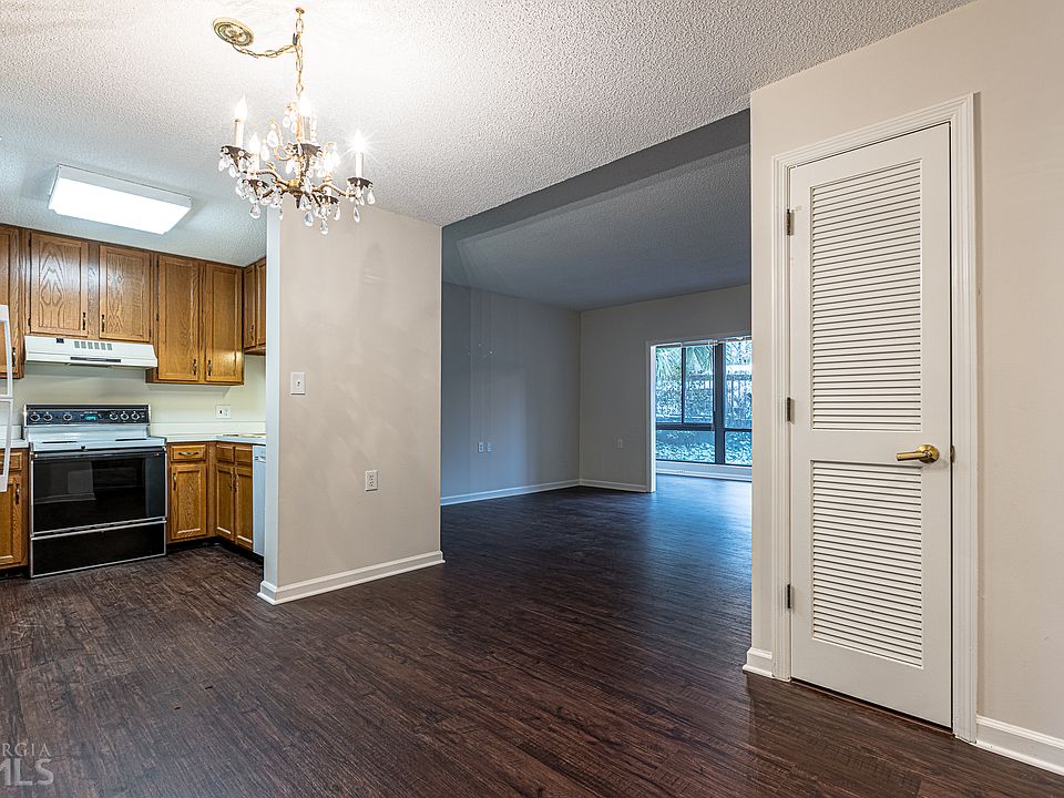 1800 Clairmont Lake Decatur, GA, 30033 - Apartments for Rent | Zillow