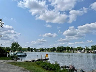 6137 Lake Rd, Osseo, MI 49266 | Zillow