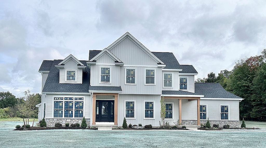 14 Grove Rd, Orchard Park, NY 14127 | Zillow